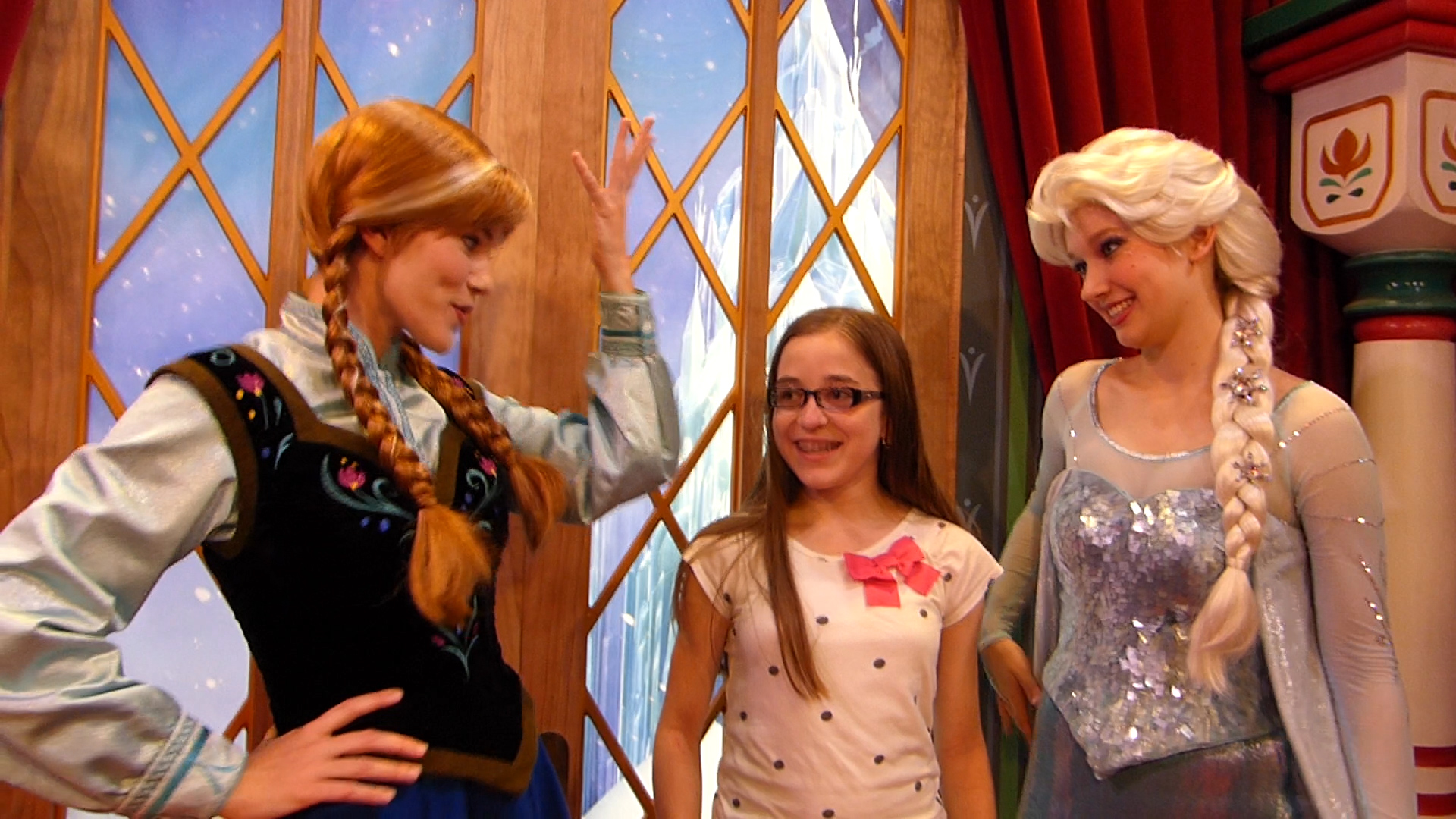 Anna and Elsa Meet and Greet at Disney World in Orlando - The Cheap ...